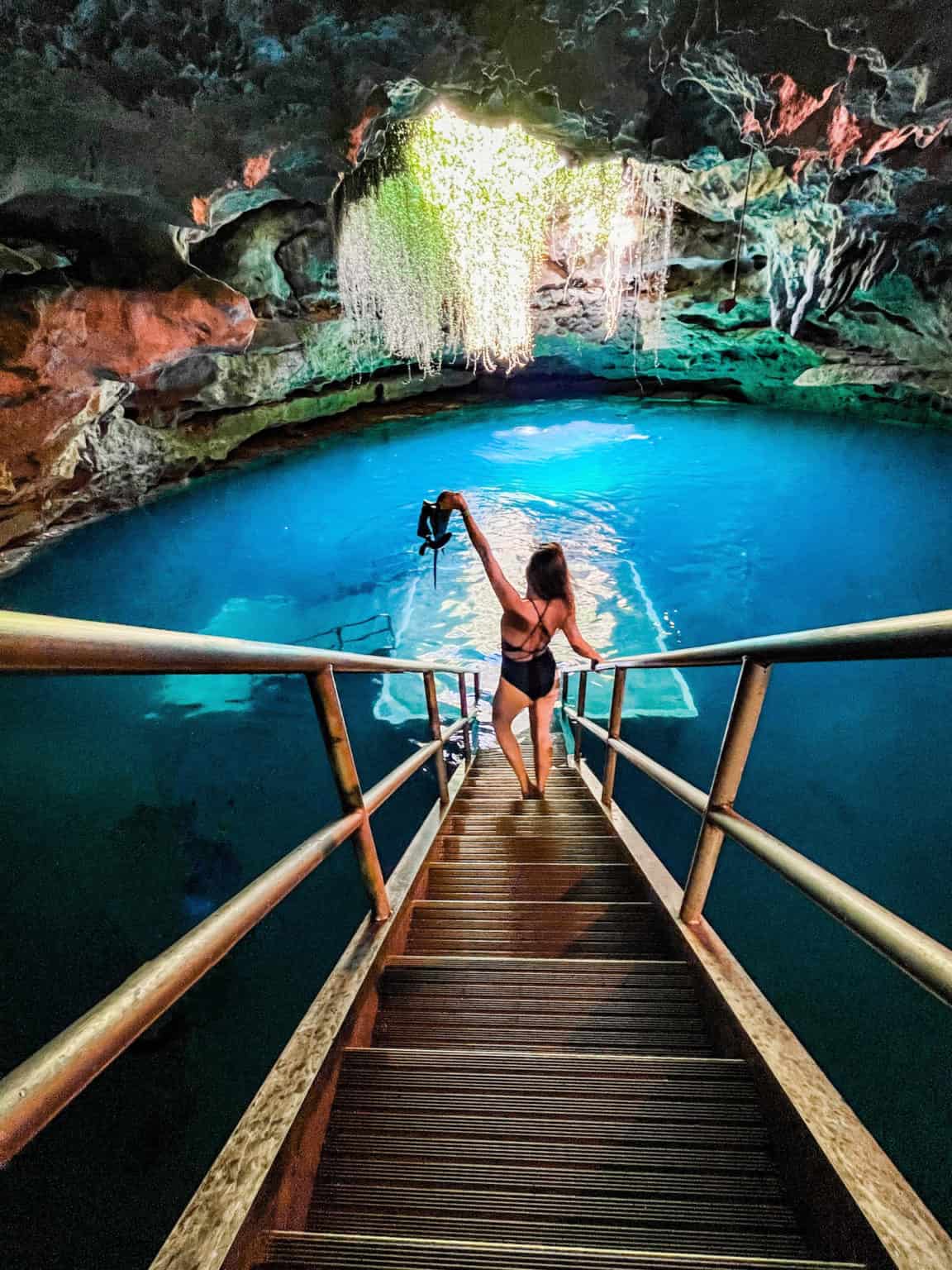 Day Trip Guide to Devil's Den Florida: A Prehistoric Spring - Rachel's ...
