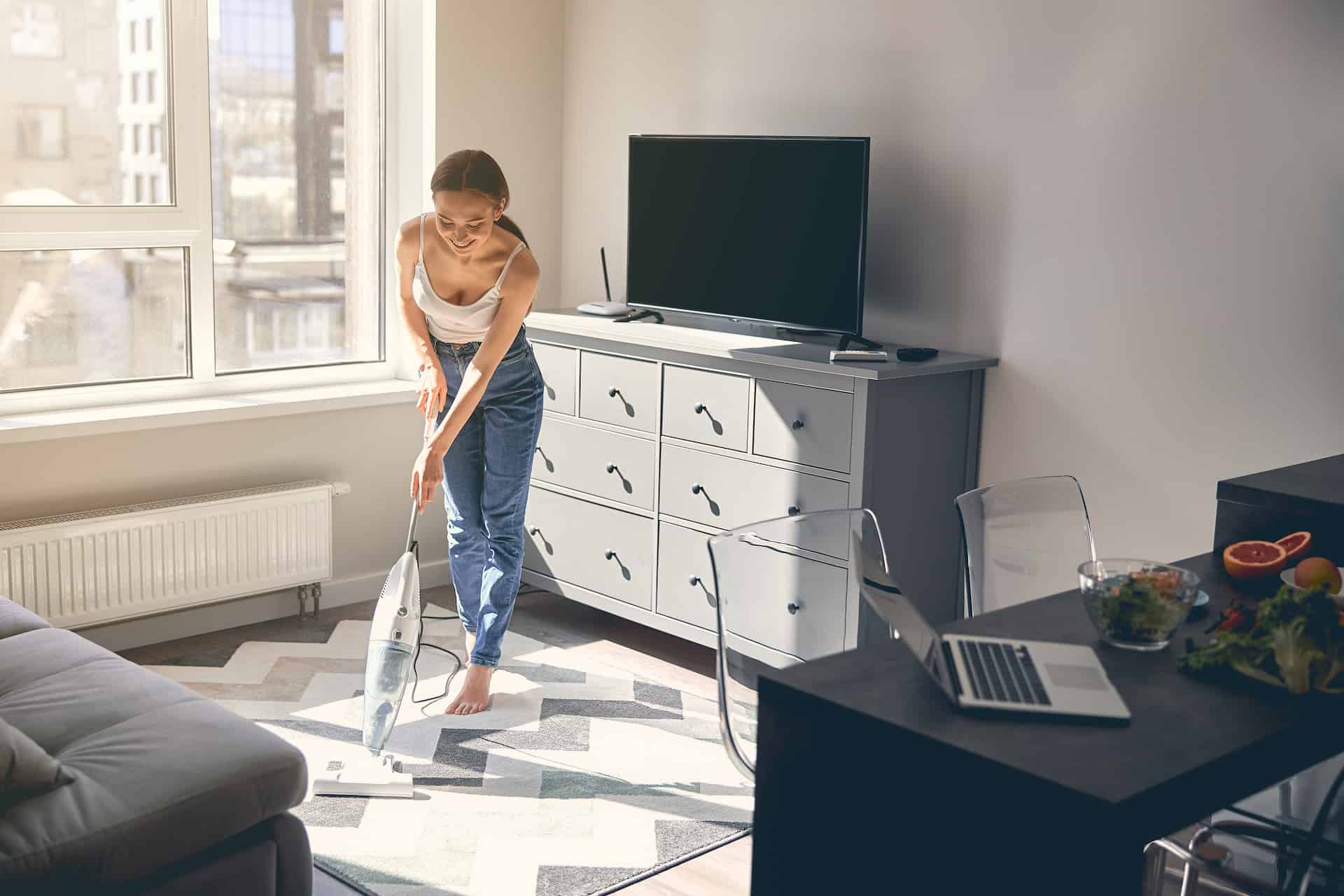 Leaving Home Checklist: Things to Do Before You Go on Vacation - Rachel ...
